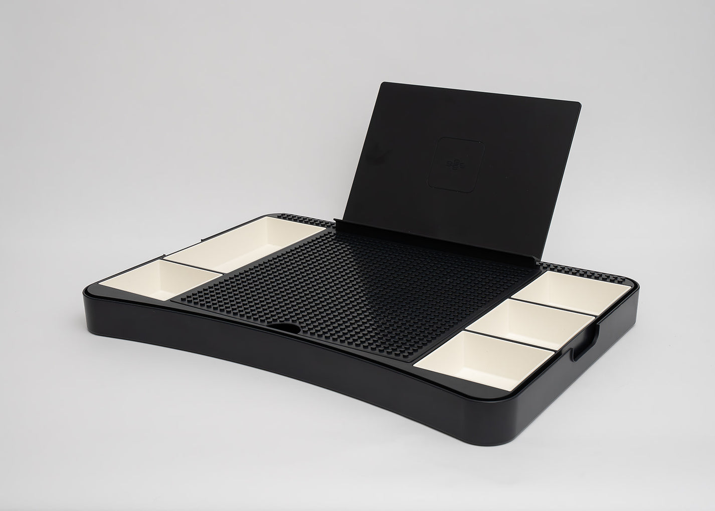 The Stud Desk – STUD TUBS